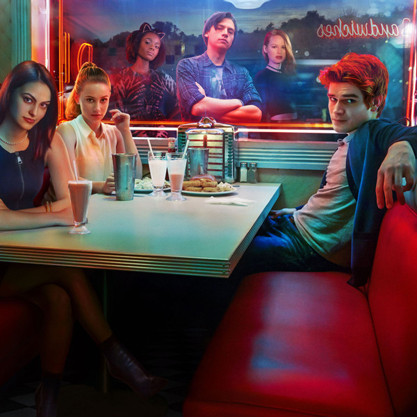 Get to Know the Riverdale Characters Better With Their Yearbook ...