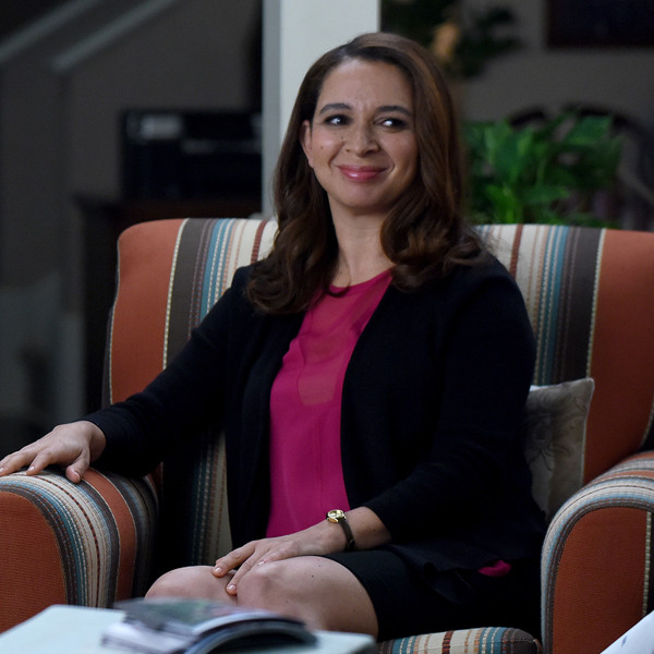 Maya Rudolph Spoofs SNL In Funny New The Grinder Promo