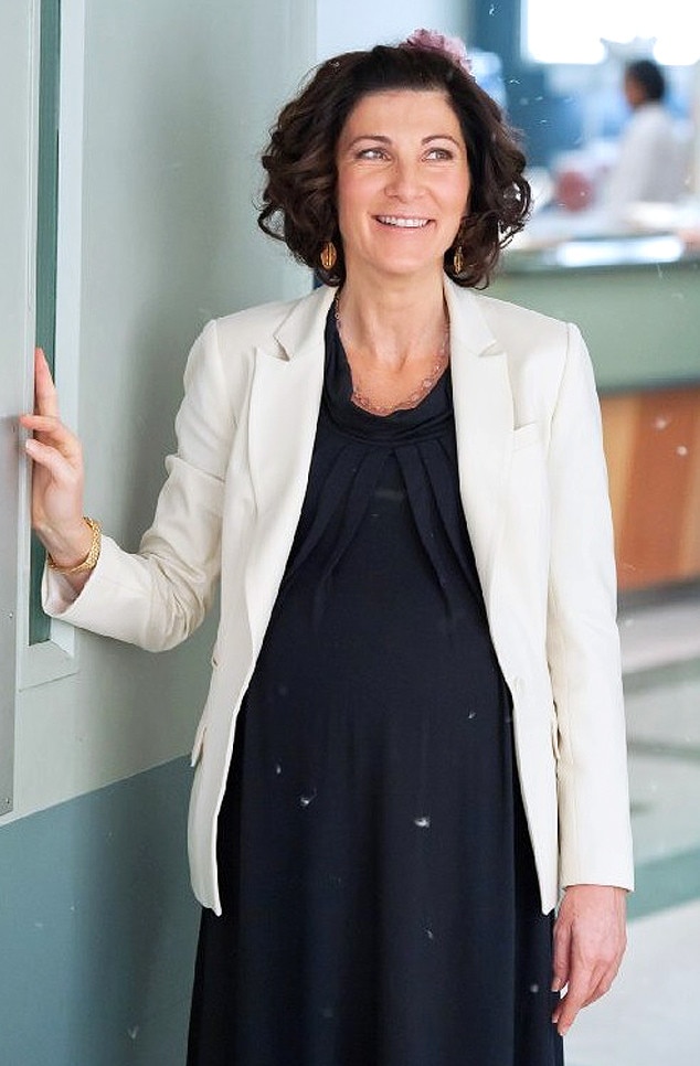 Dr. Eleanor O'Hara, Nurse Jackie from The Hottest Fictional Doctors of ...