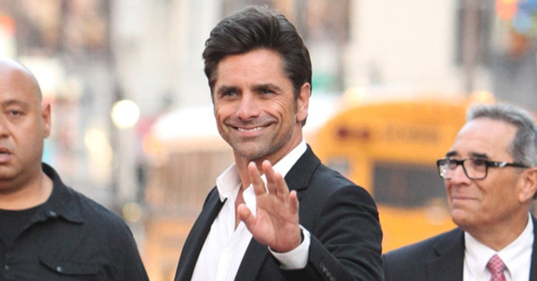 John Stamos Tells The Truth About His Signature Sex Move E Online