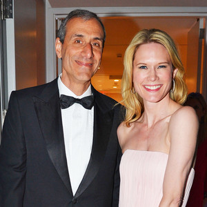 Stephanie March Has a New Boyfriend After Split From Bobby Flay | E! News
