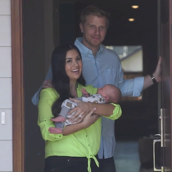 Sean & Catherine Lowe Take Us on a Tour Through Their Home | E! News