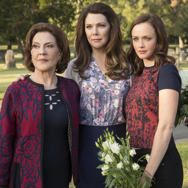 Behold, the Saddest New Gilmore Girls Photo - E! Online