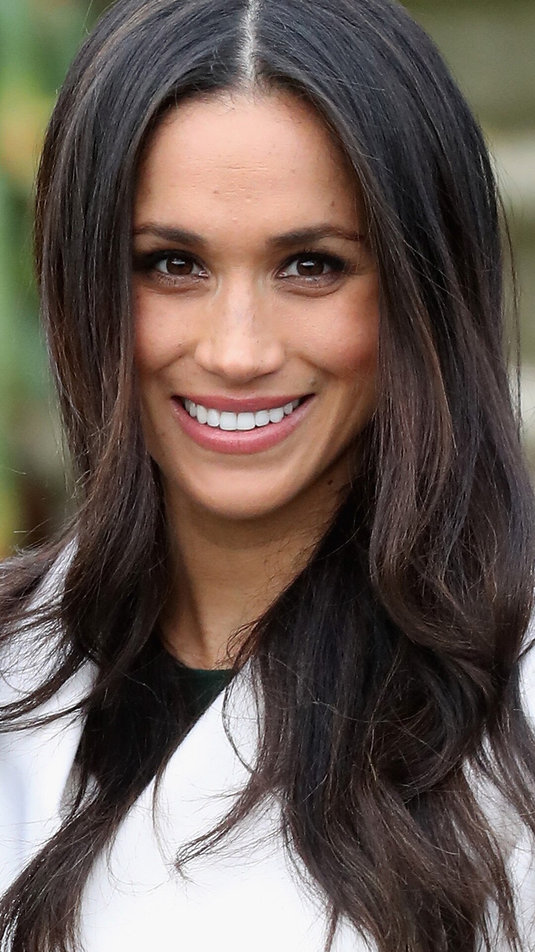 Mira cómo se prepara Meghan Markle para su vida en la realeza | E! News