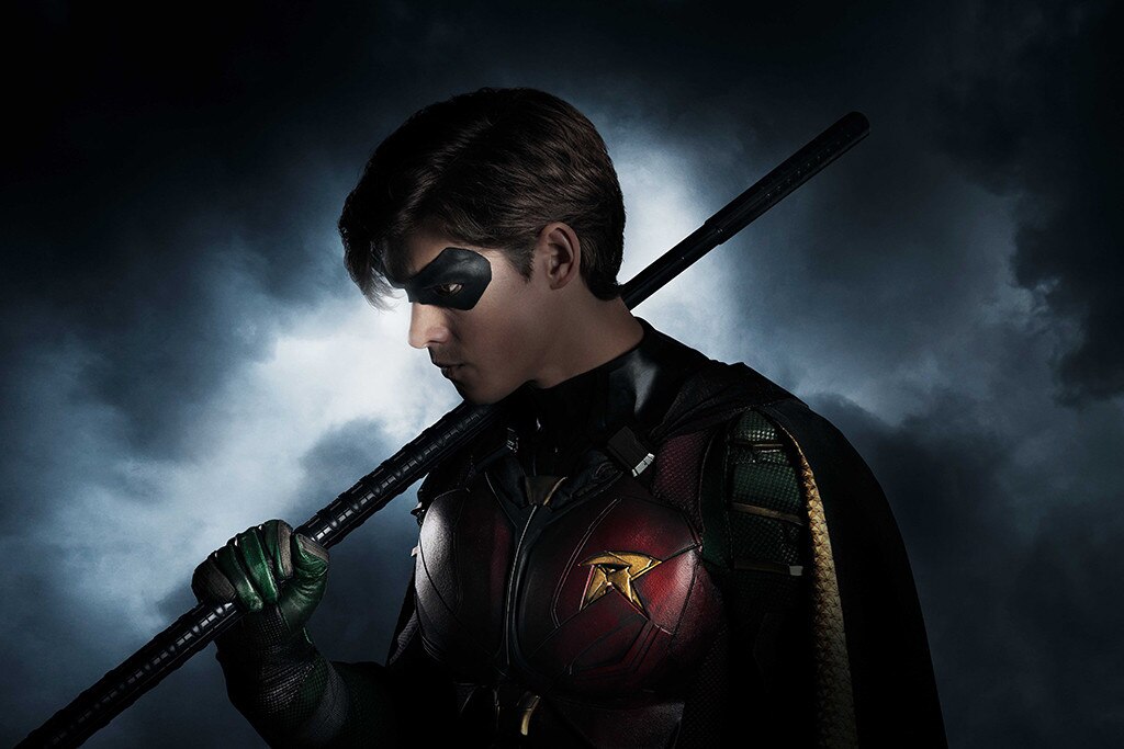 Your First Look at Brenton Thwaites as Titans' Robin Is Here | E! News