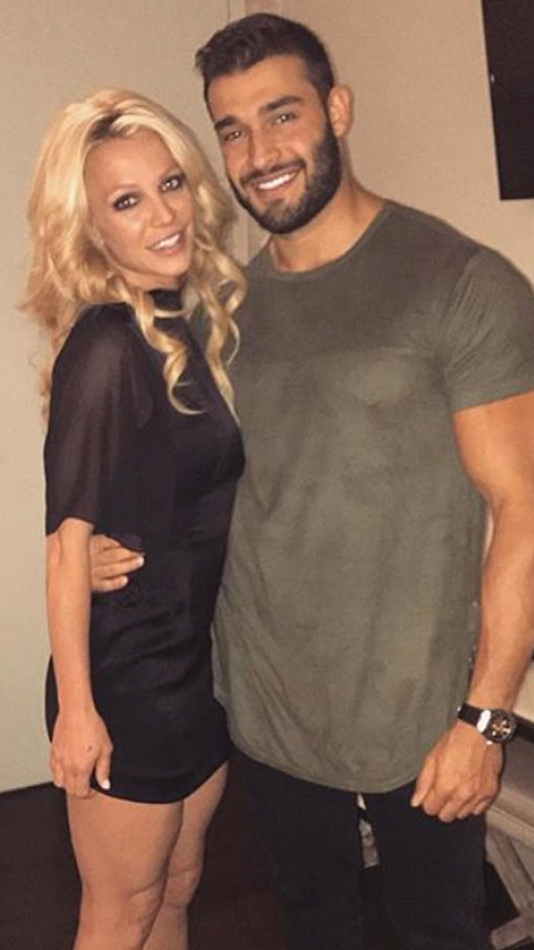 Britney Spears celebró su primer año con Sam Asghari | E! News