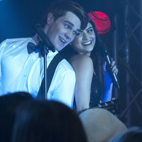 Watch Archie and Veronica's Fun Duet on Riverdale