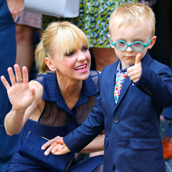 Anna Faris Shares Her ''Key'' to Co-Parenting With Chris Pratt