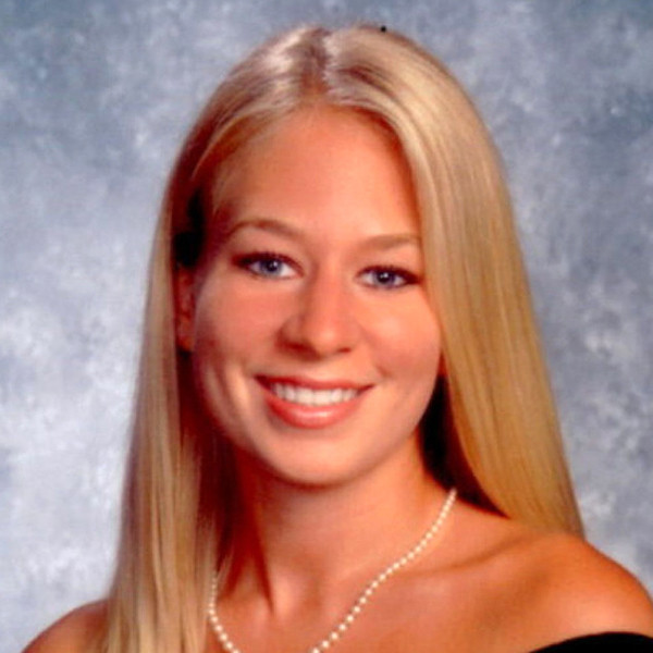 Photos from Untangling the Disappearance of Natalee Holloway - E! Online