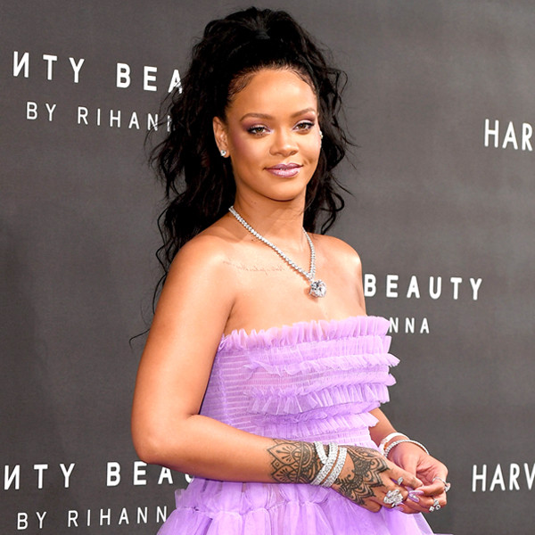 Rihanna Dishes on How She Dresses Her ''Fluctuating Body''