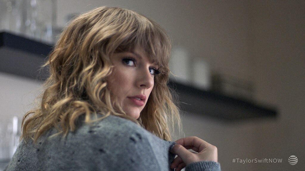 Taylor Swift Battles Andy Samberg in AT&T-DirecTV Ad | E! News