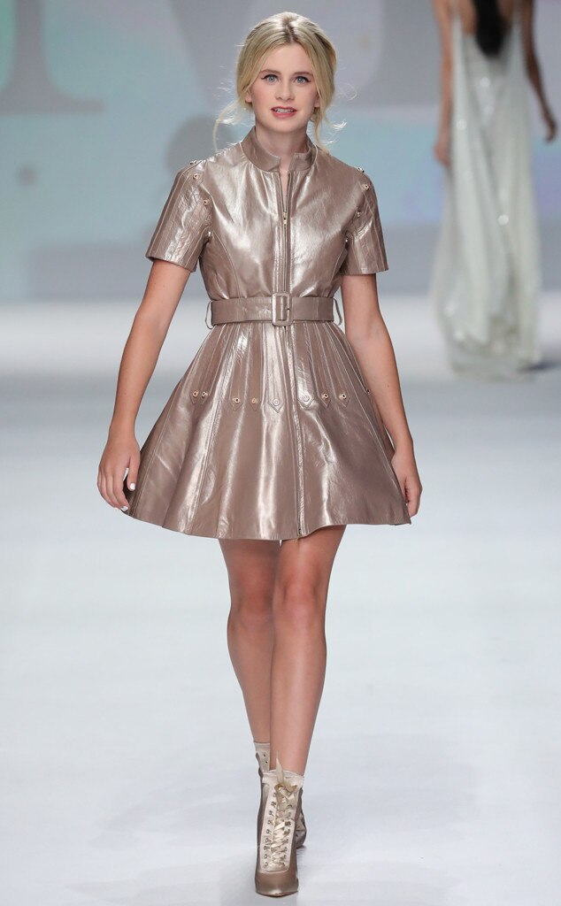 Kelsey and Camille Grammer's Daughter Mason Walks NYFW Runway Again | E ...