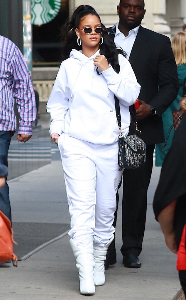 Rihanna Dishes on How She Dresses Her ''Fluctuating Body'' | E! News