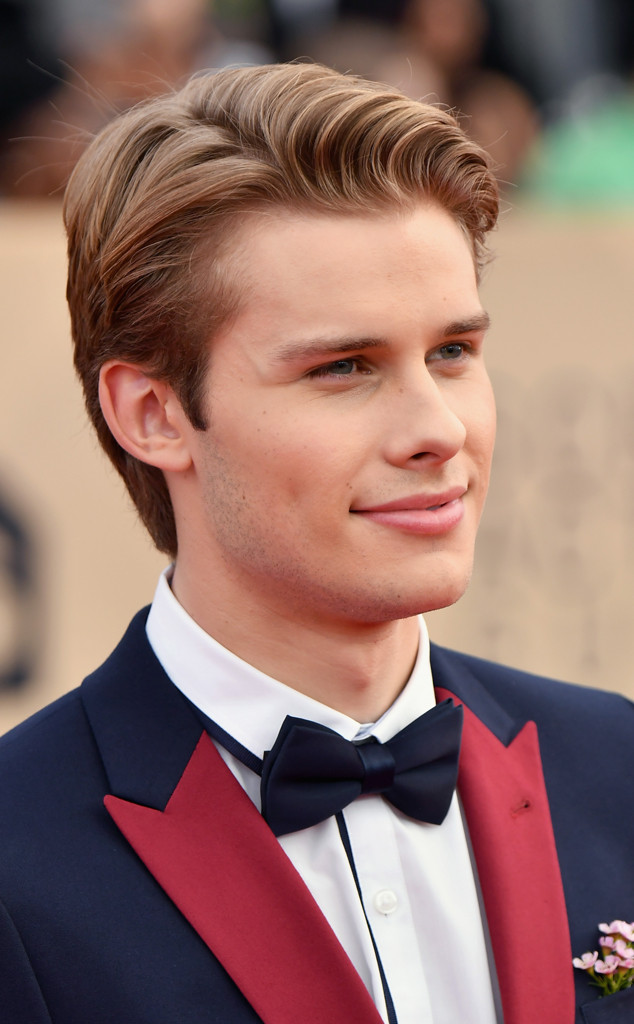 Logan Shroyer from Best Beauty Looks at the SAG Awards 2018 | E! News