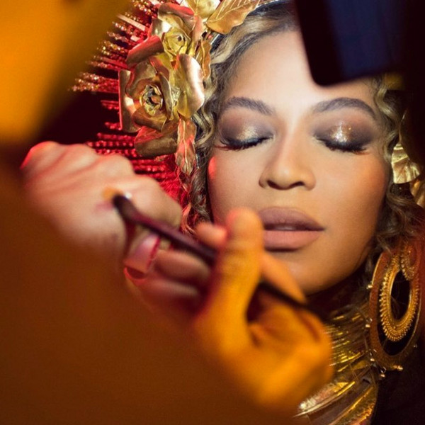 Beyoncé's Makeup Artist Says Anyone Can Do This Cat-Eye