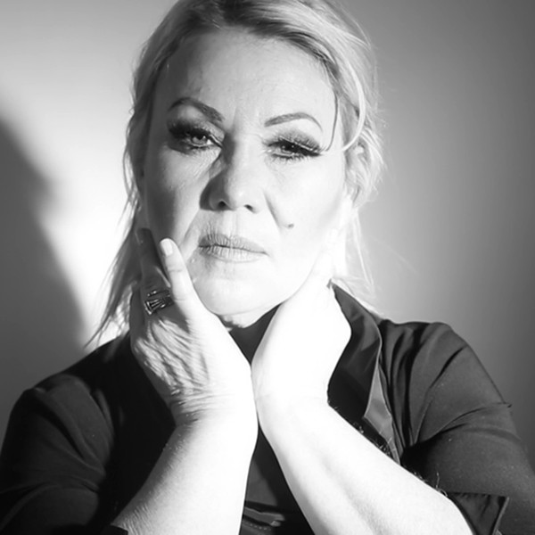 SnackableTV’s latest Jann Arden Music Video Will Rock Your World