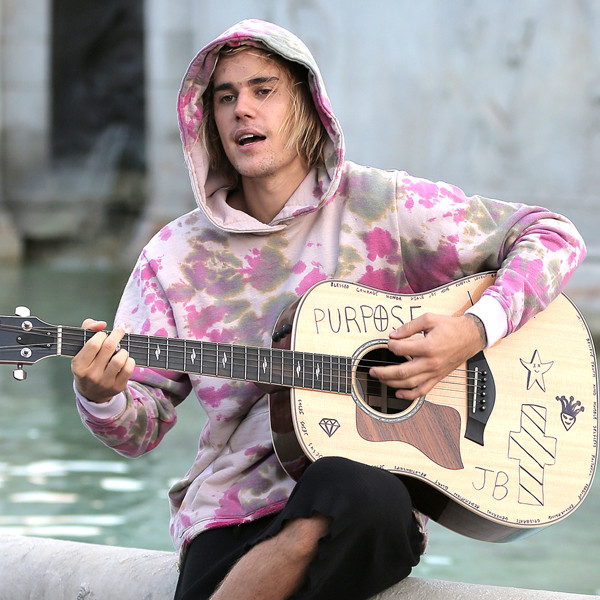 Justin Bieber Serenades Hailey Baldwin in the Streets of London