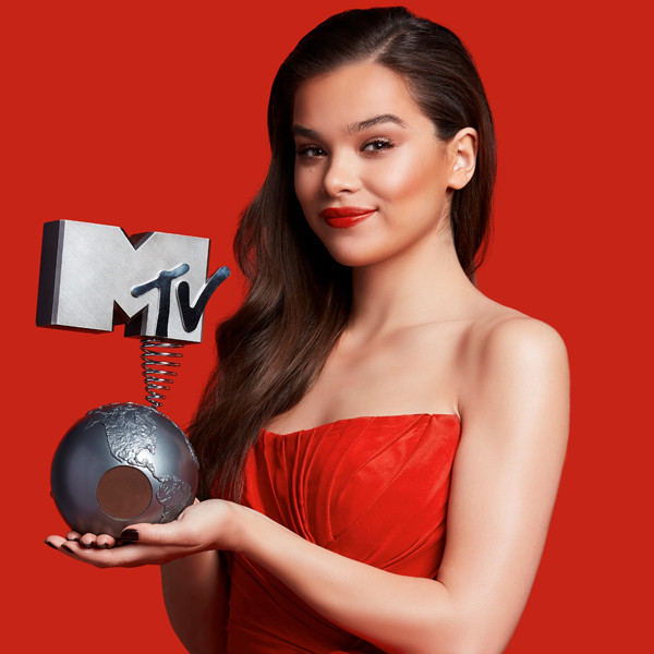 Hailee Steinfeld to Host the 2018 MTV EMAs