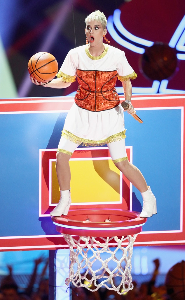 Hoop There It Is From Katy Perrys Concert Costumes E News