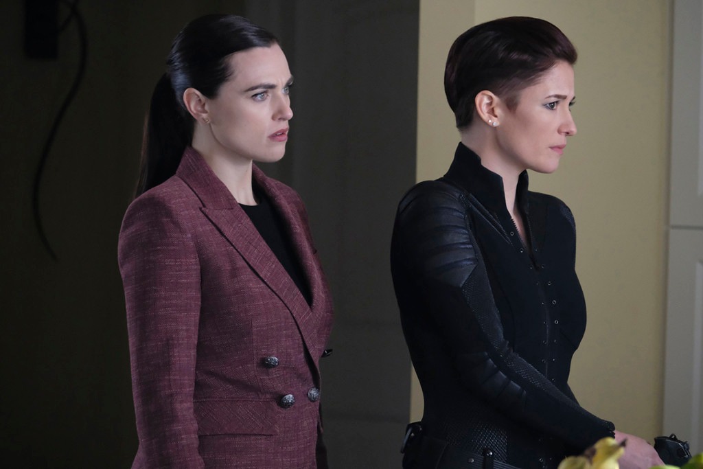 Supergirls Katie Mcgrath Talks Becoming Dangerous Lena In The Wake Of Lexs Betrayal E News