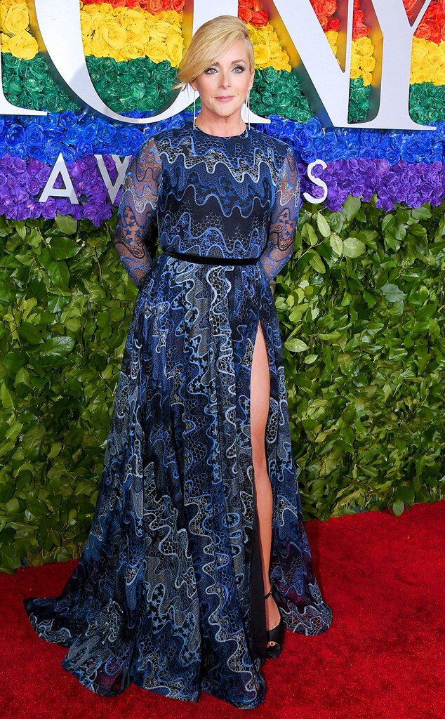 Jane Krakowski from Tony Awards 2019: Red Carpet Fashion | E! News Jane Krakowski from Tony Awards 2019: Red Carpet Fashion | E! News