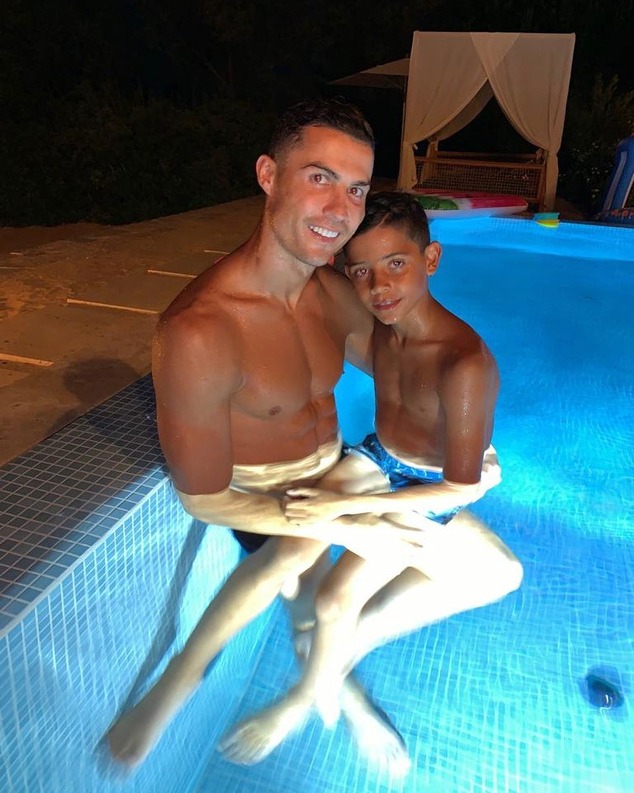 ¡cristiano Ronaldo Jr Se Estrena Como Influencer E News