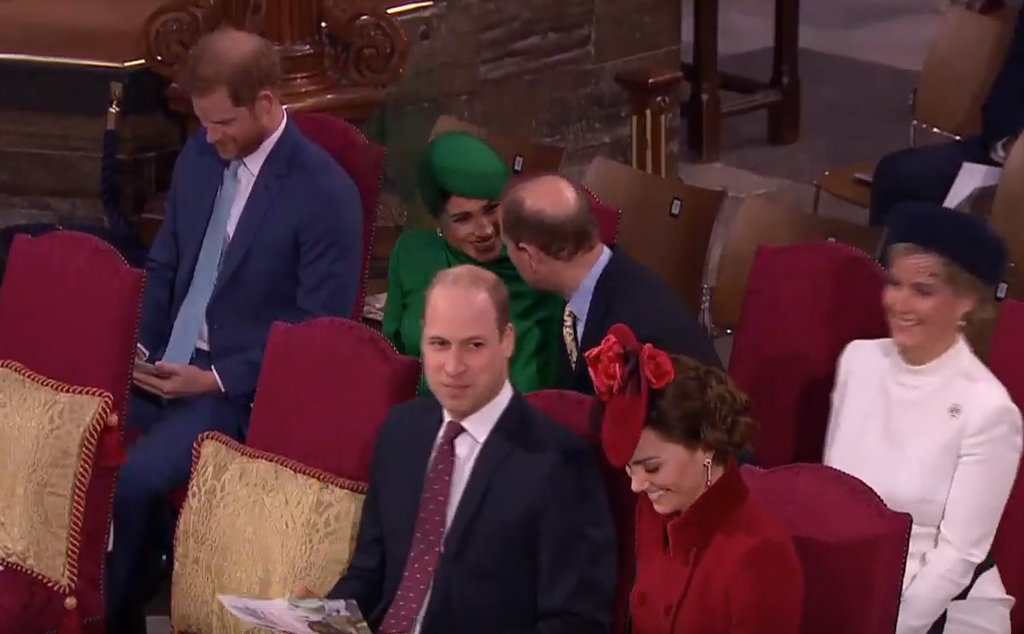 “BACK OFF — THE MESSAGE WAS CLEAR.” THE CHRISTMAS MOVE INSIDERS SAY WAS ...