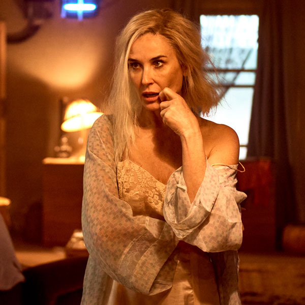 Photos from Peacock Originals - E! Online