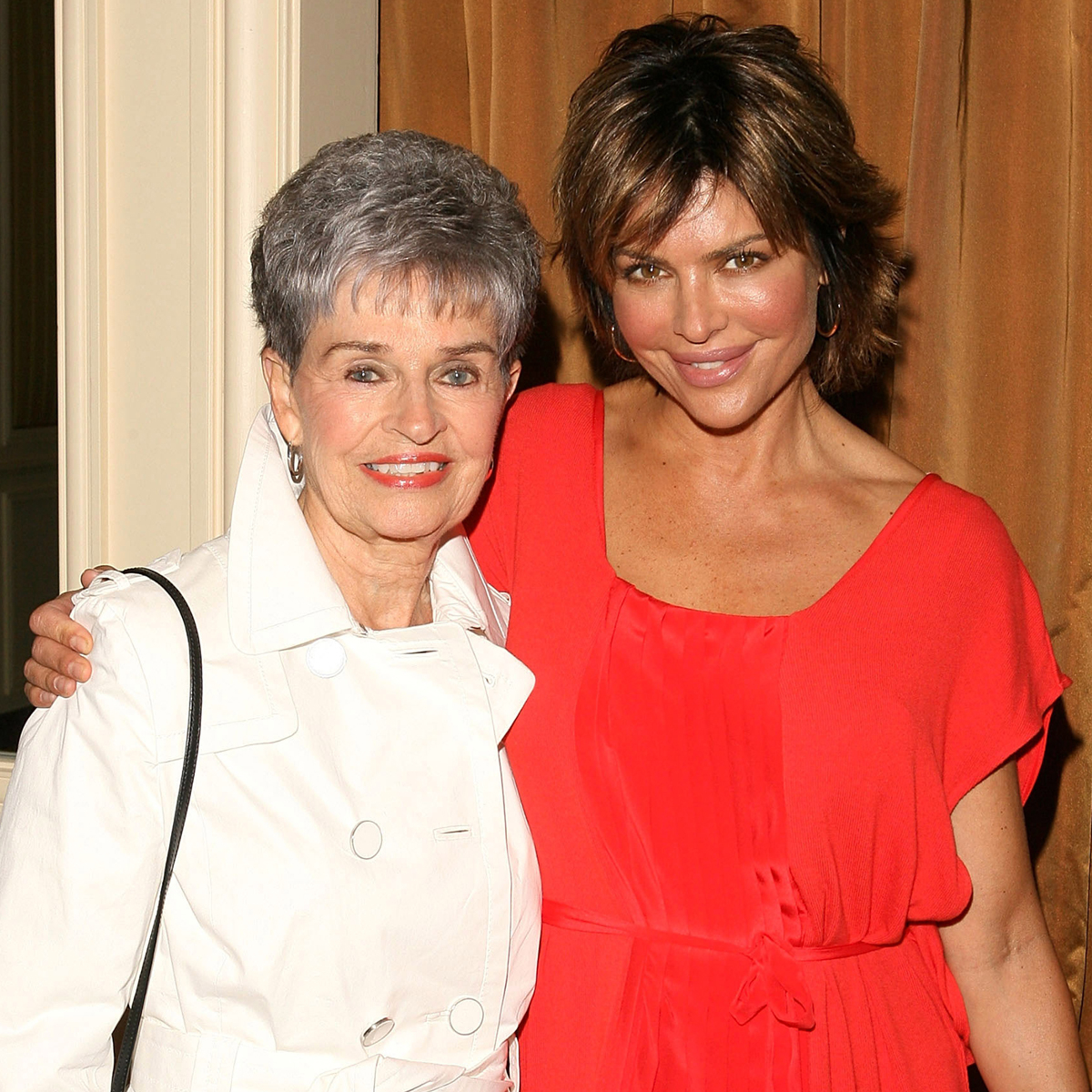 Lisa Rinna's Mom Lois Passes Away at 93 - E! Online