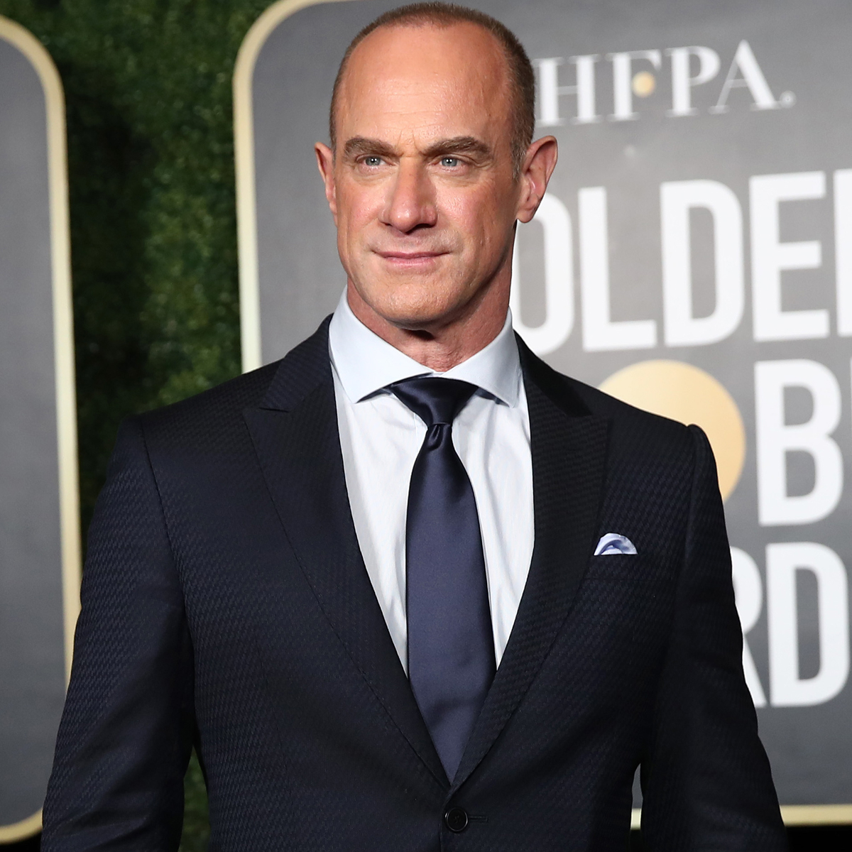 Watch Christopher Meloni Revel in Being the "Zaddy of the Moment" - E ...