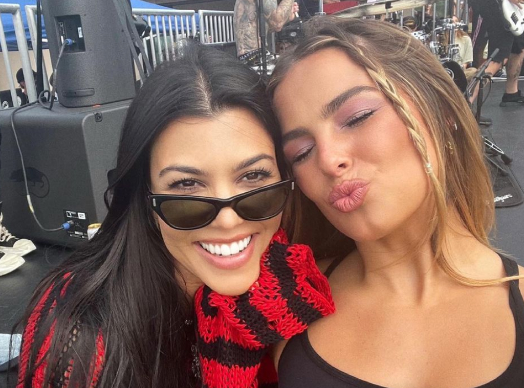Kourtney Kardashian & Addison Rae's BFF Pics