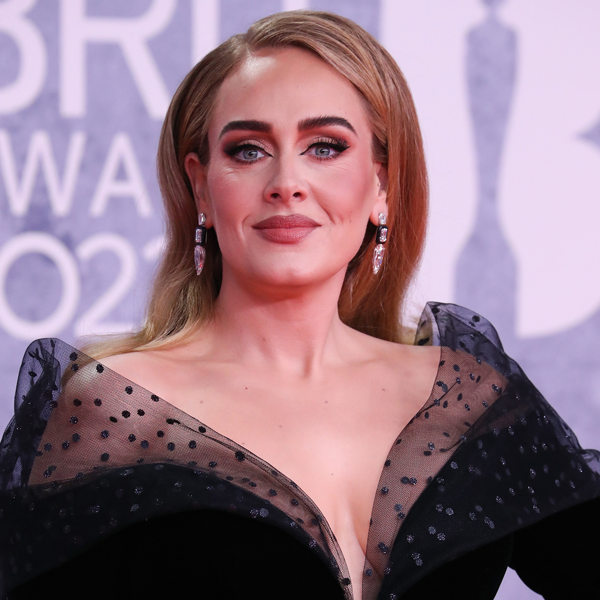 Adele Sparks Rich Paul Engagement Rumors With Massive Diamond Ring - E ...