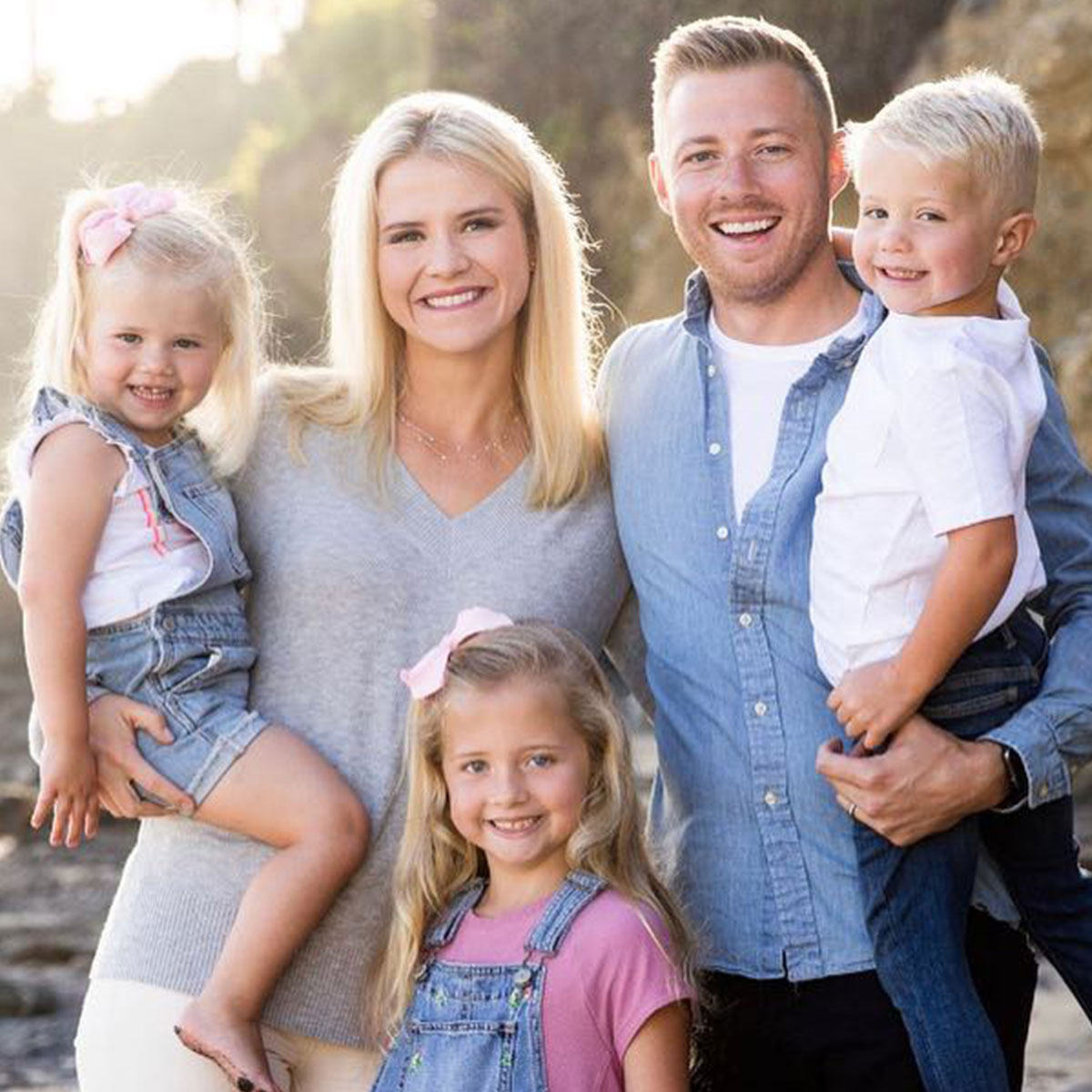 Kidnapping Survivor Elizabeth Smart Marks 19 Years of Freedom - E! Online