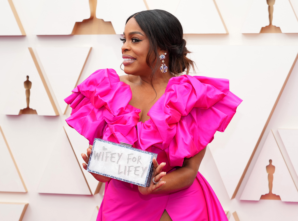 Photos from Oscars 2022: The Most Eye-Catching Accessories on the Red ...