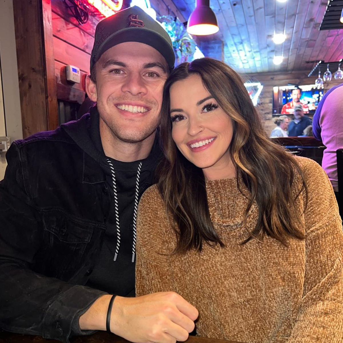 Bachelor Nation's Tia Booth Engaged to Boyfriend Taylor Mock