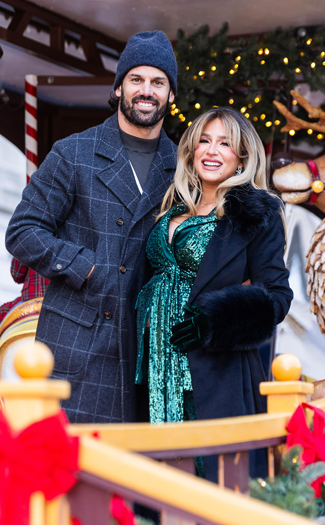 Macy's Thanksgiving Day Parade 2023: Star Sightings