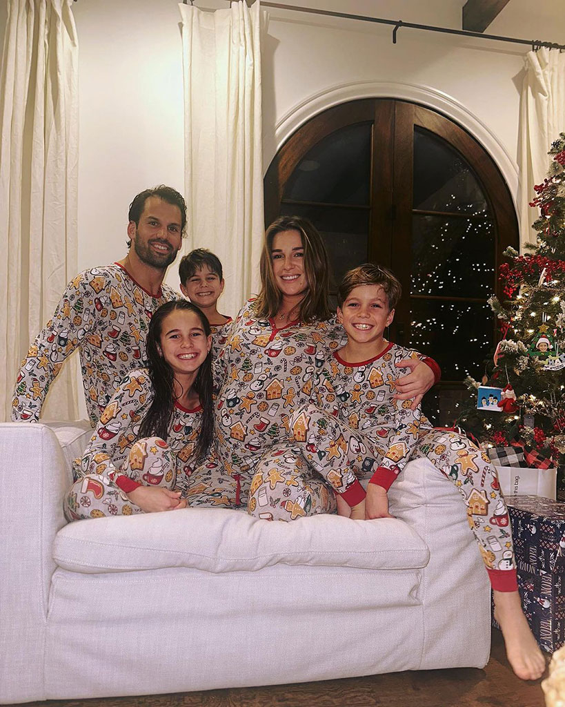 Photos from Eric Decker & Jessie James Decker's Cutest Family Moments