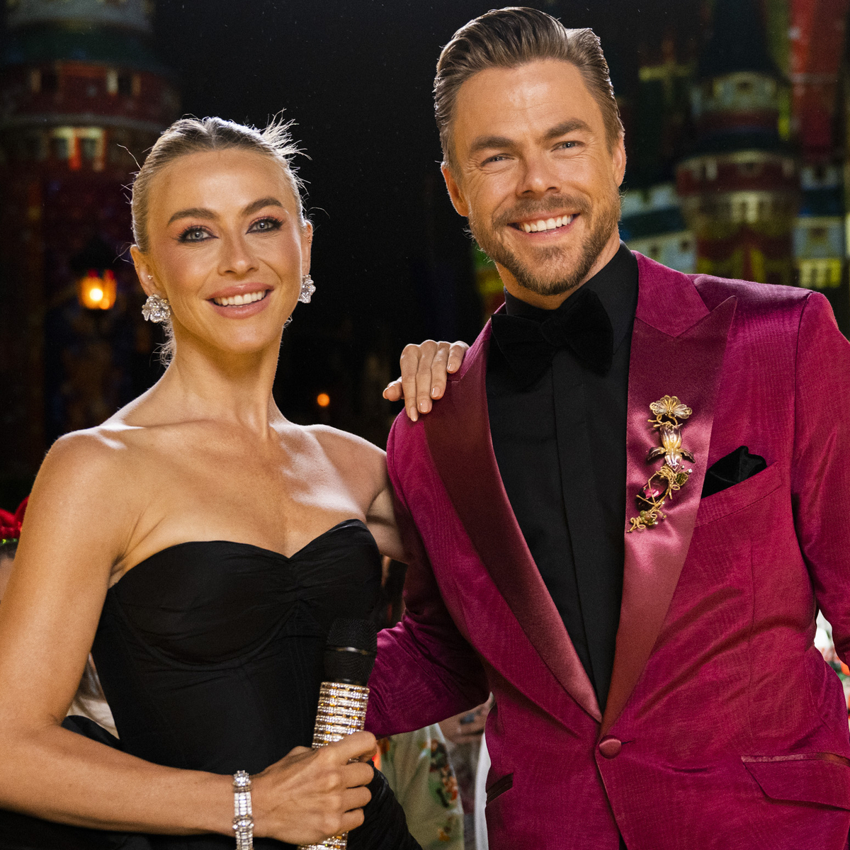 Julianne Hough Reveals Fans Believed She Was Married to Brother Derek Hough