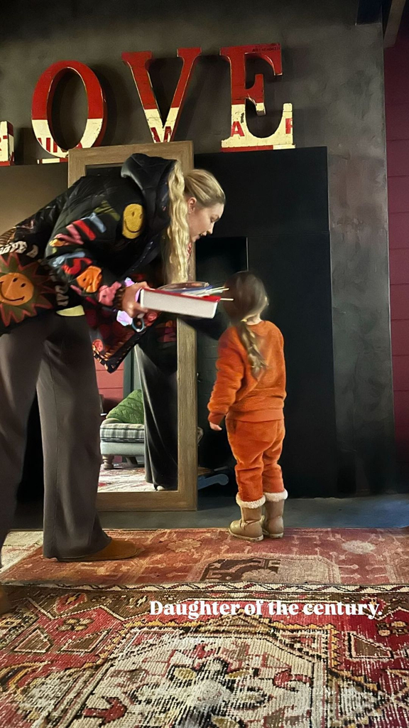 The Cutest Photos of Gigi Hadid and Zayn Malik's Daughter Khai