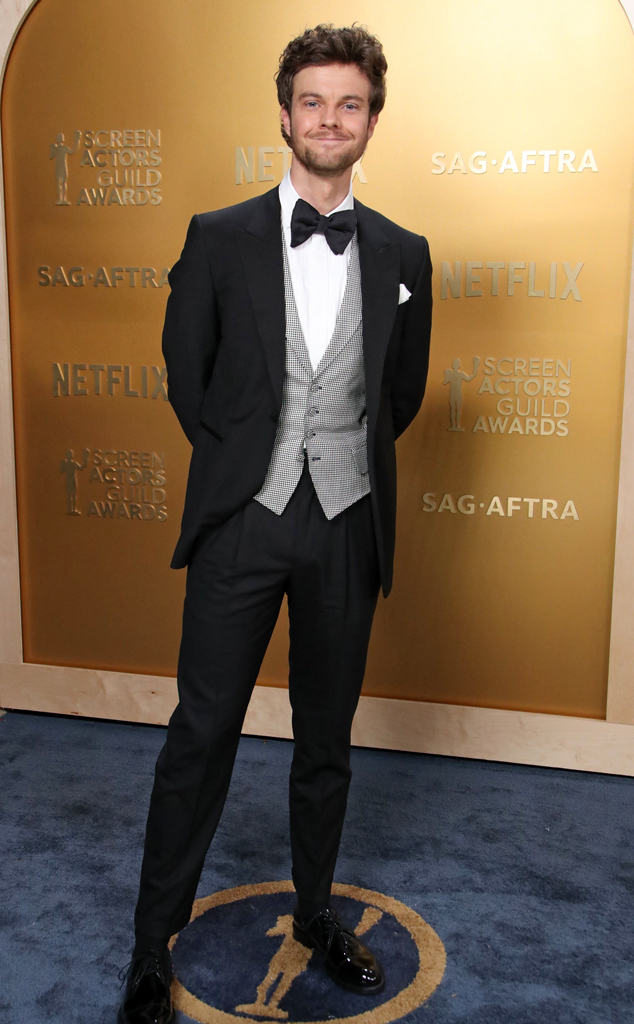 Photos from SAG Awards 2025: Red Carpet Fashion - Page 4