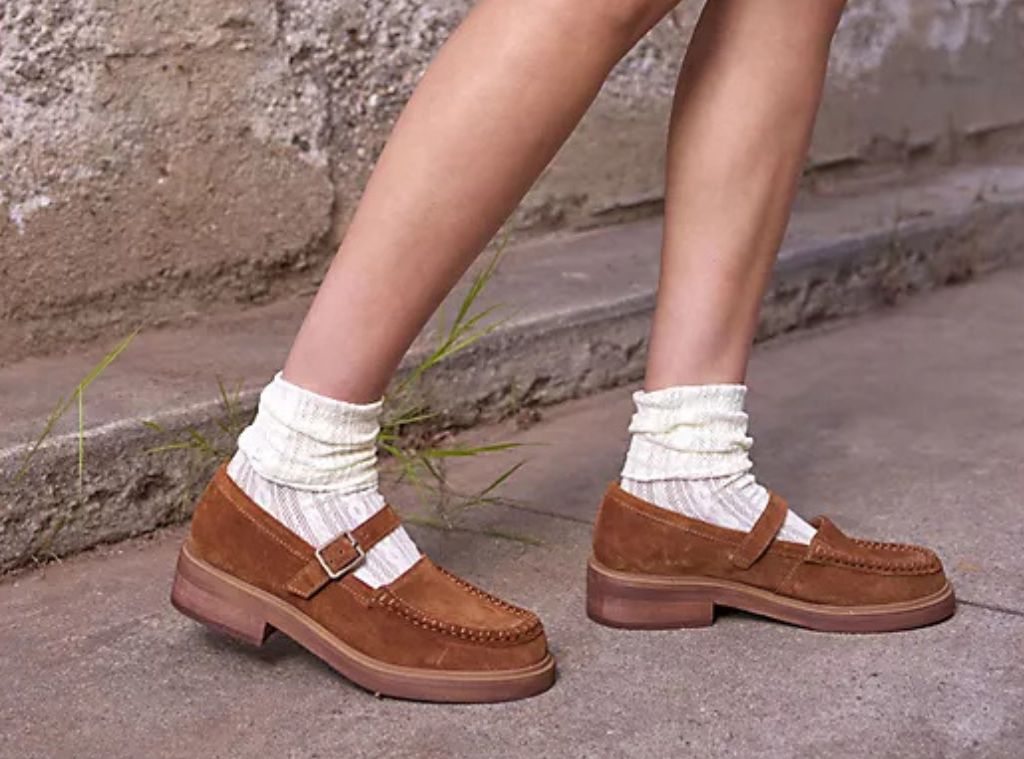 Seychelles Suede Mary Jane Shoes: Chic, on Sale & Elevate Winter Outfits